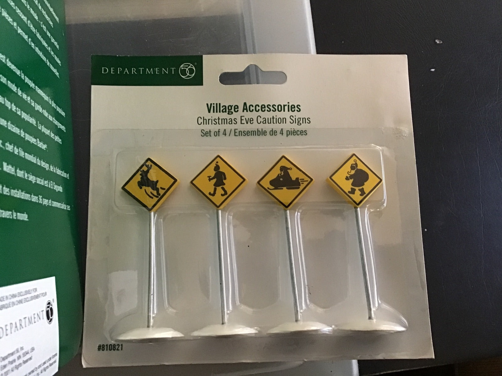 Christmas Eve Caution Signs – Grampy's Villages